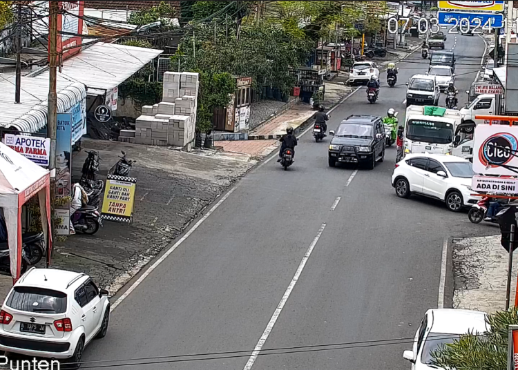 CCTV Dishub Pertigaan Jl. Arumdalu Songgoriti Kota Batu - CCTV Kota Malang CCTV Dishub Pertigaan Jl. Arumdalu Songgoriti Kota Batu - CCTV Kota Malang