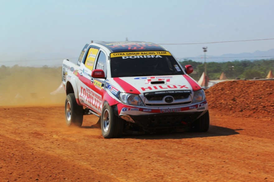 2015 Memang Tahunnya Jhonlin Racing Team - Fastnlow.net