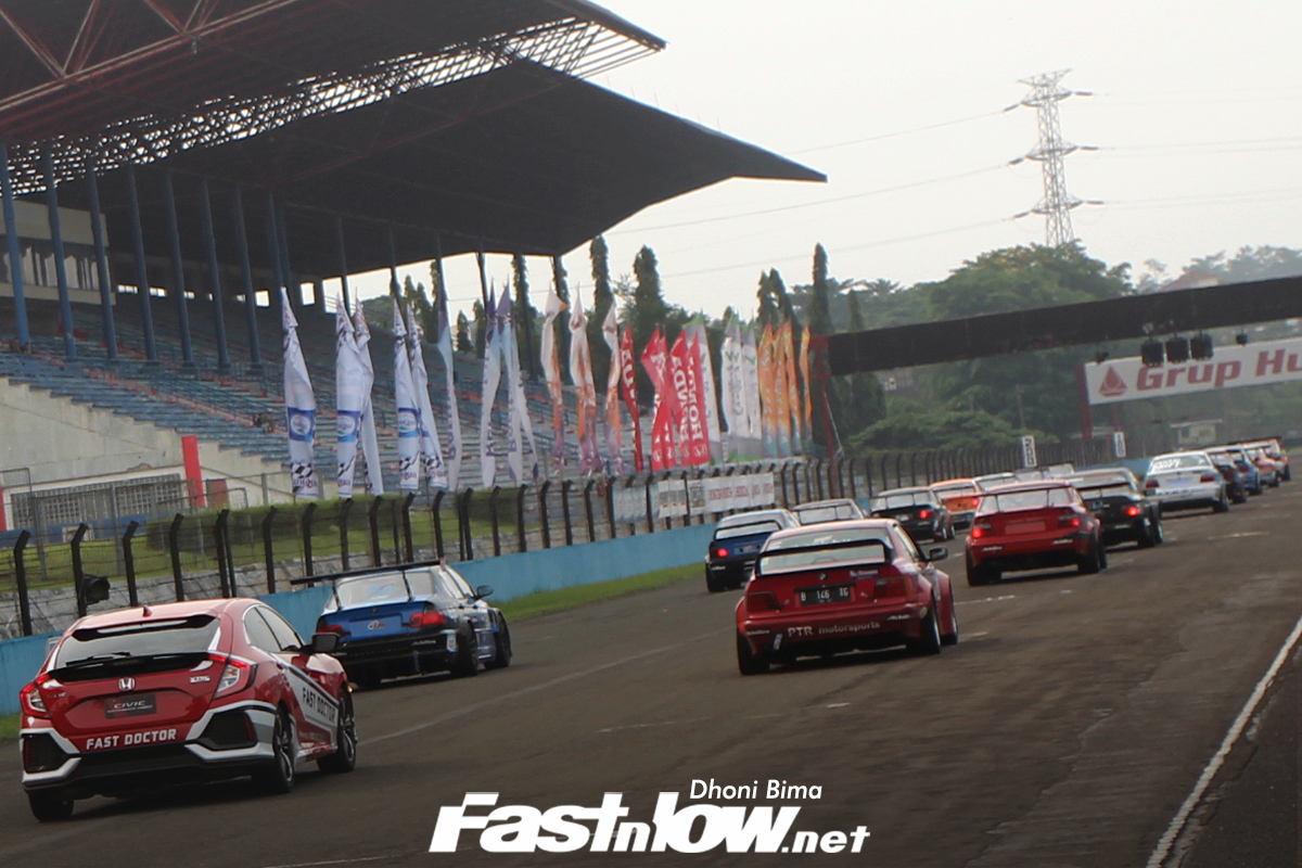 Lima Mobil Touring Tercepat di Sentul - Fastnlow.net