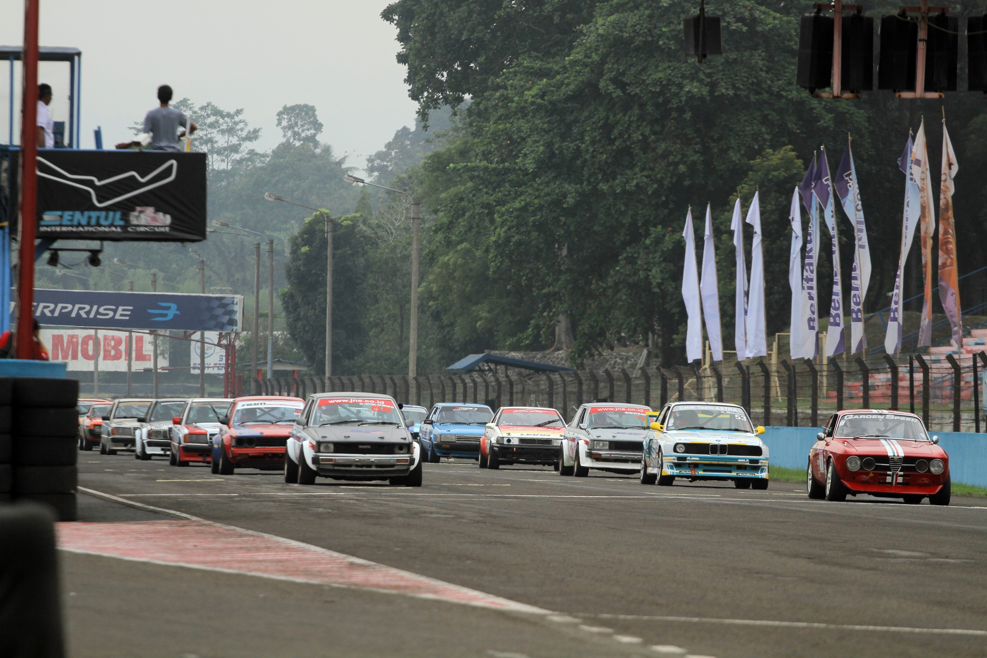 Persiapan Kunci Keberhasilan di Balap Retro - Fastnlow.net