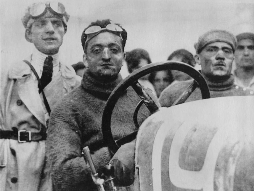 Kisah Hidup Sang 'Maestro' Enzo Ferrari - Fastnlow.net