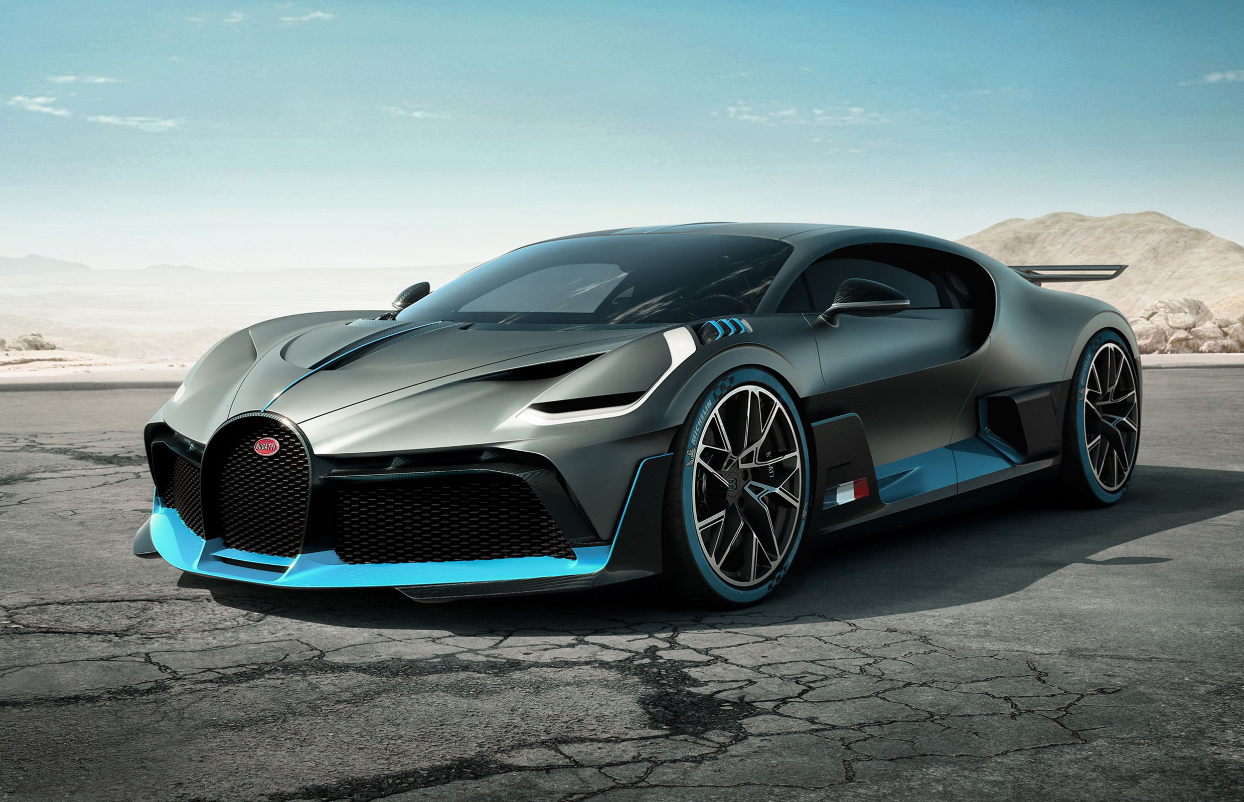 Bugatti Terbaru Dengan Harga Selangit - Fastnlow.net