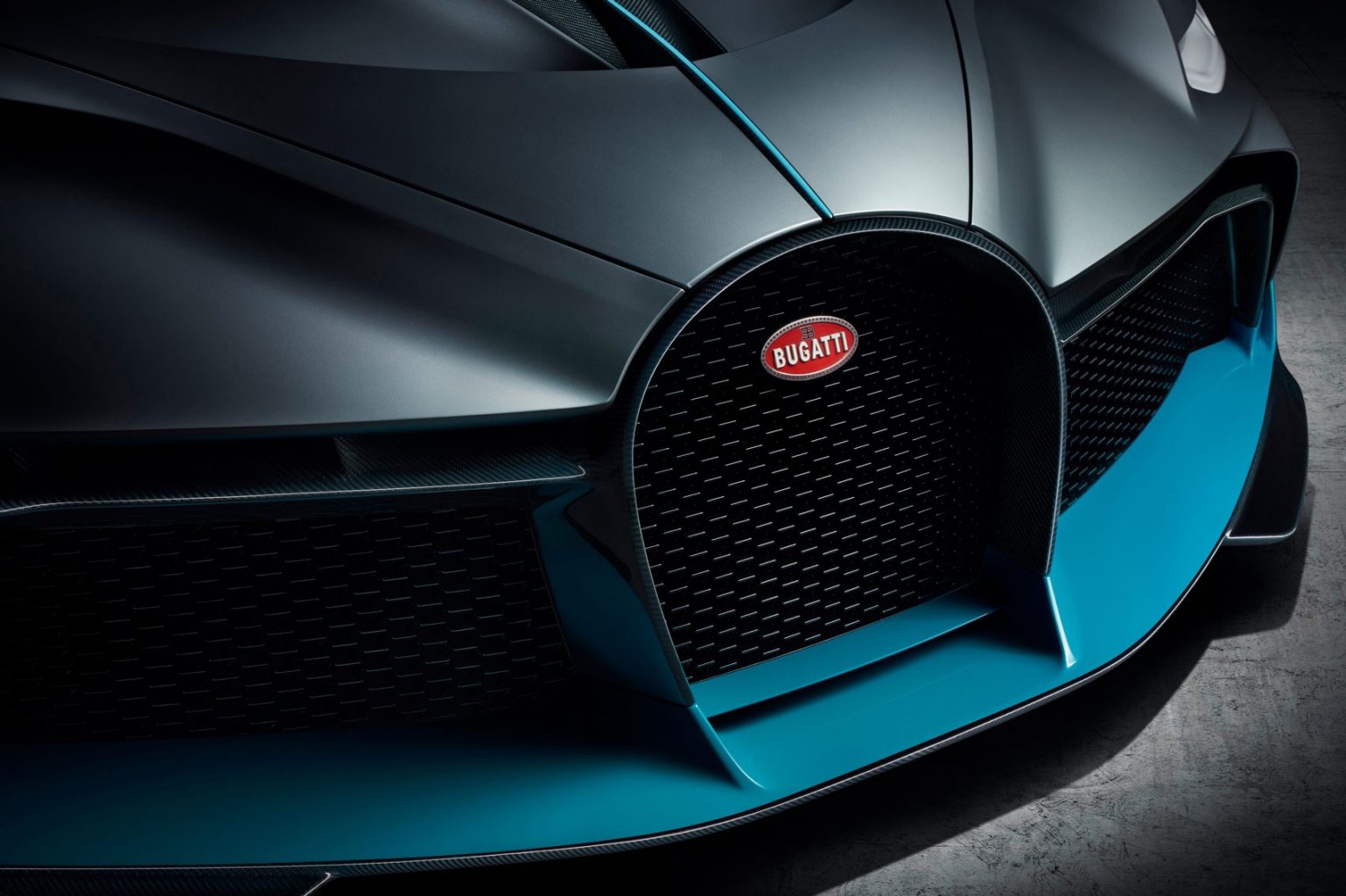 Bugatti Terbaru Dengan Harga Selangit - Fastnlow.net