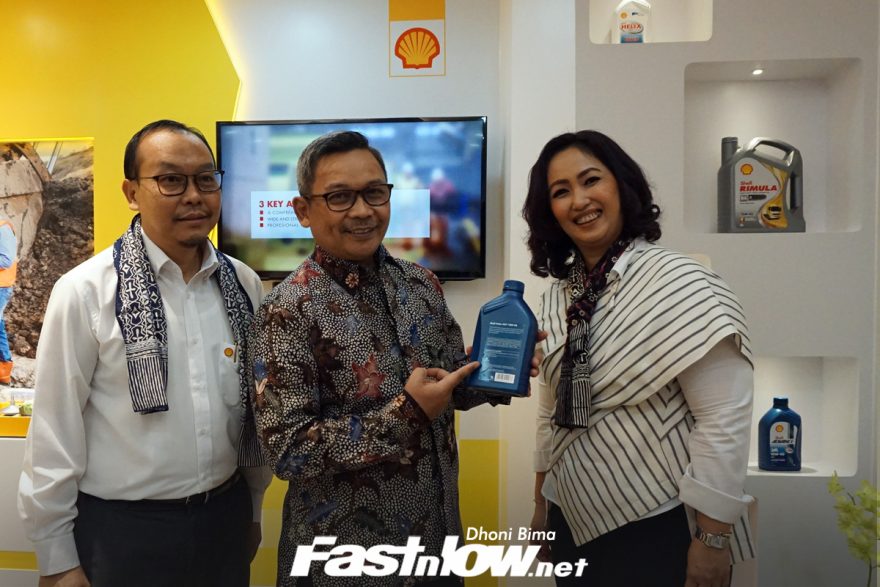 Shell Luncurkan Pelumas Bersertifikat SNI & TKDN - Fastnlow.net