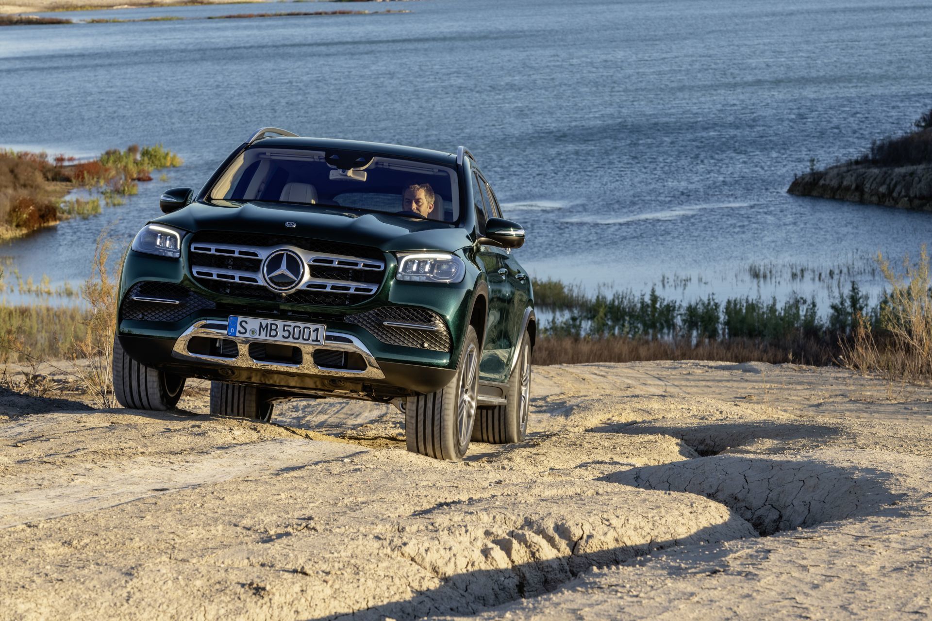 Mercedes-Benz GLS 580 2020 Perkenalkan Teknologi Hybrid V8 - Fastnlow.net