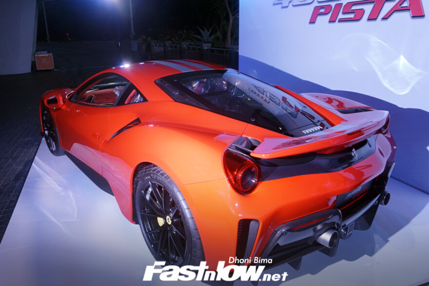 Ferrari 488 Pista Resmi Diperkenalkan di Indonesia - Fastnlow.net