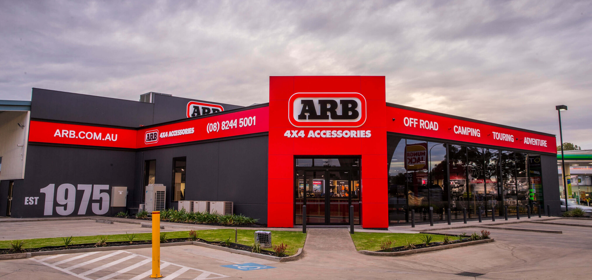 Sejarah ARB: Produk In-house Aksesoris 4WD yang Mendunia - Part 1 ...