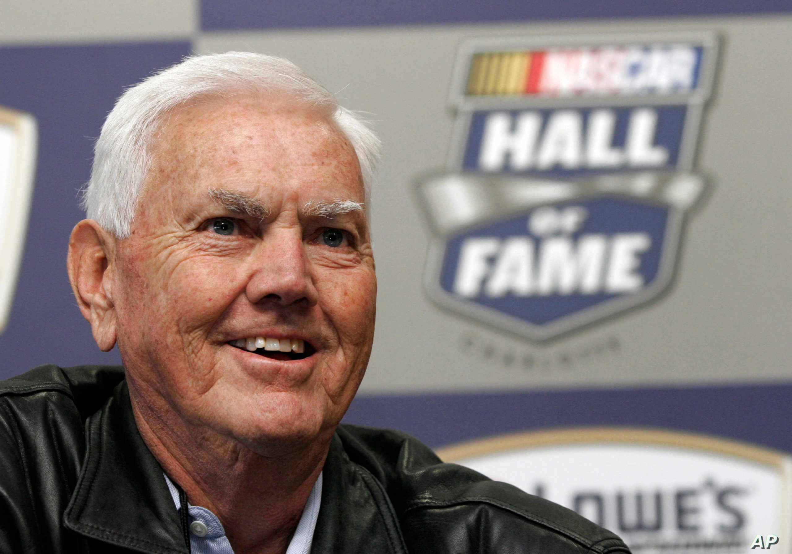 Junior Johnson, Tokoh Legendaris NASCAR Tutup Usia - Fastnlow.net