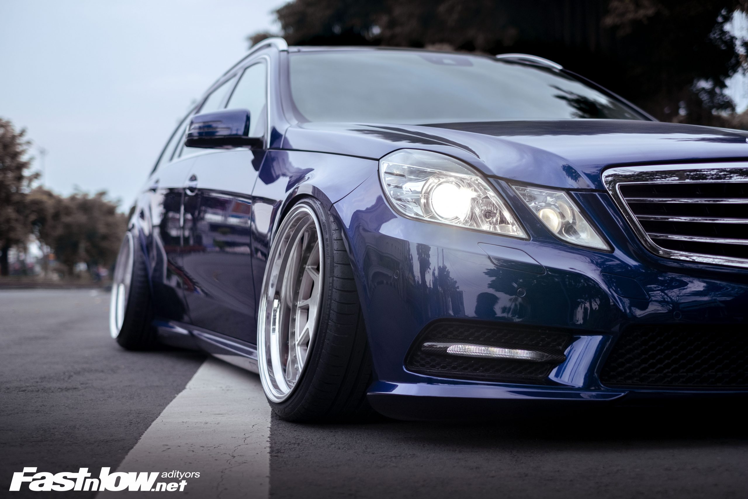 The Magnificent Blue - Mercedes-Benz S212 Wagon Kebanggaan Jogja ...