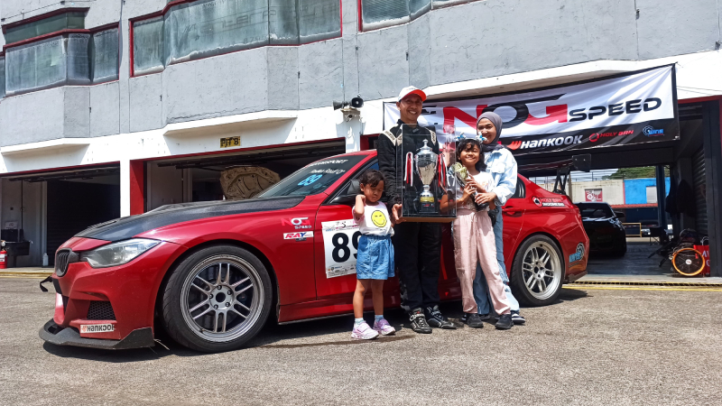 Raden Rauf Tambah Gelar Juara Umum ETCC Indonesia - Fastnlow.net